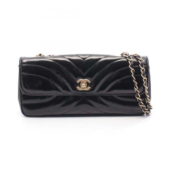 CHANEL | Bags | Chanel Coco Mark Wave Stitch Shoulder Bag In Patent ...